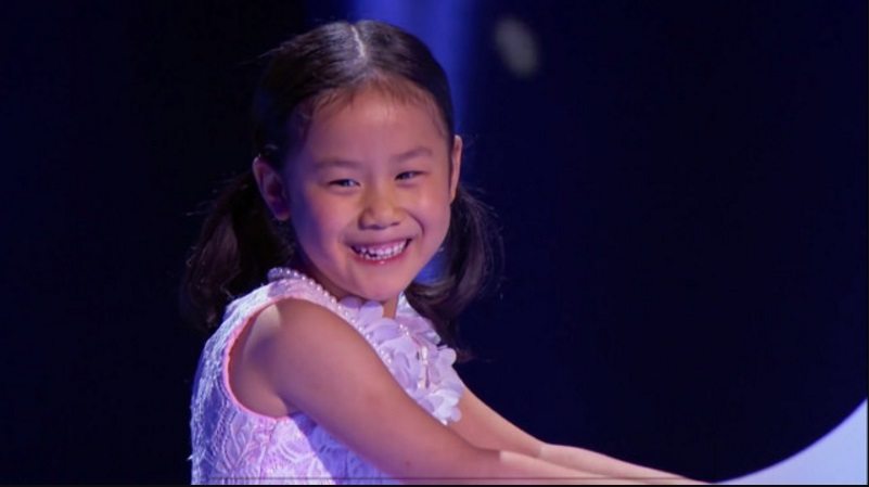 5-Year-Old Chinese Piano Prodigy Wows Crowd on American Talent Show ...