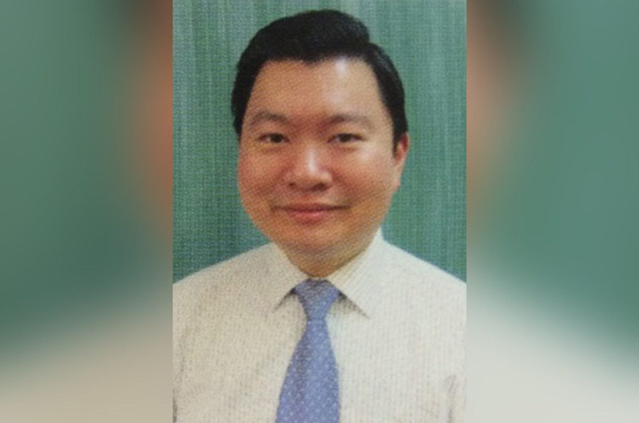 NYC Teacher Resigns After He's Caught Asking Student for 'Workout Pics'