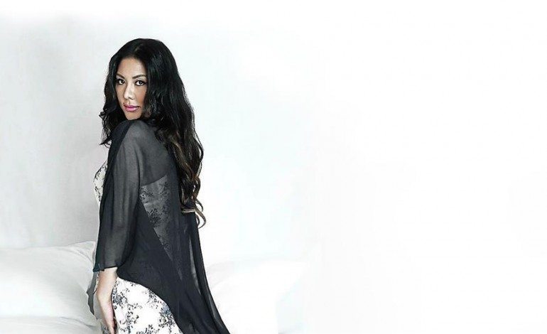 Daughter Of Malaysian Tycoon Ditches Over $400 Million Inheritance For ...