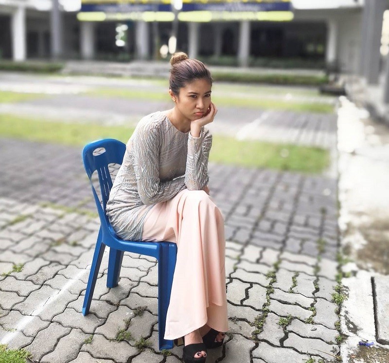 Malaysian Singer Elizabeth Tan Responds to Suicidal Reports After a ...