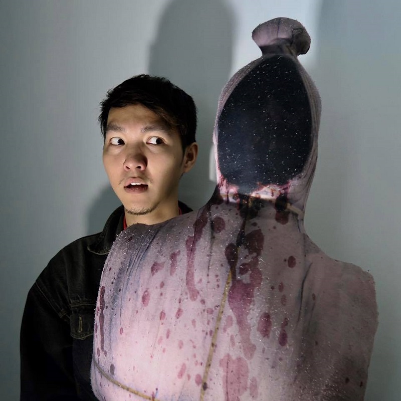 ‘Ghost Corpse’ Body Pillows are Now a Growing Trend in Malaysia ...