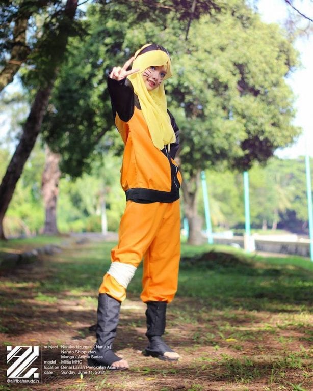 Malaysian Cosplayer Creatively Includes a Hijab in Anime Costumes ...