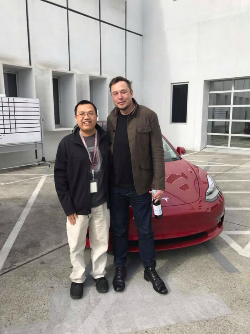 He Never Wanted to Meet Elon Musk, But He Showed Up Anyways | NextShark.com