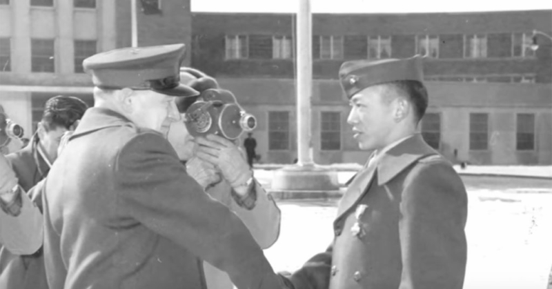 Meet the Chinese-American Marine Who Single-handedly Saved 8,000 Men in ...