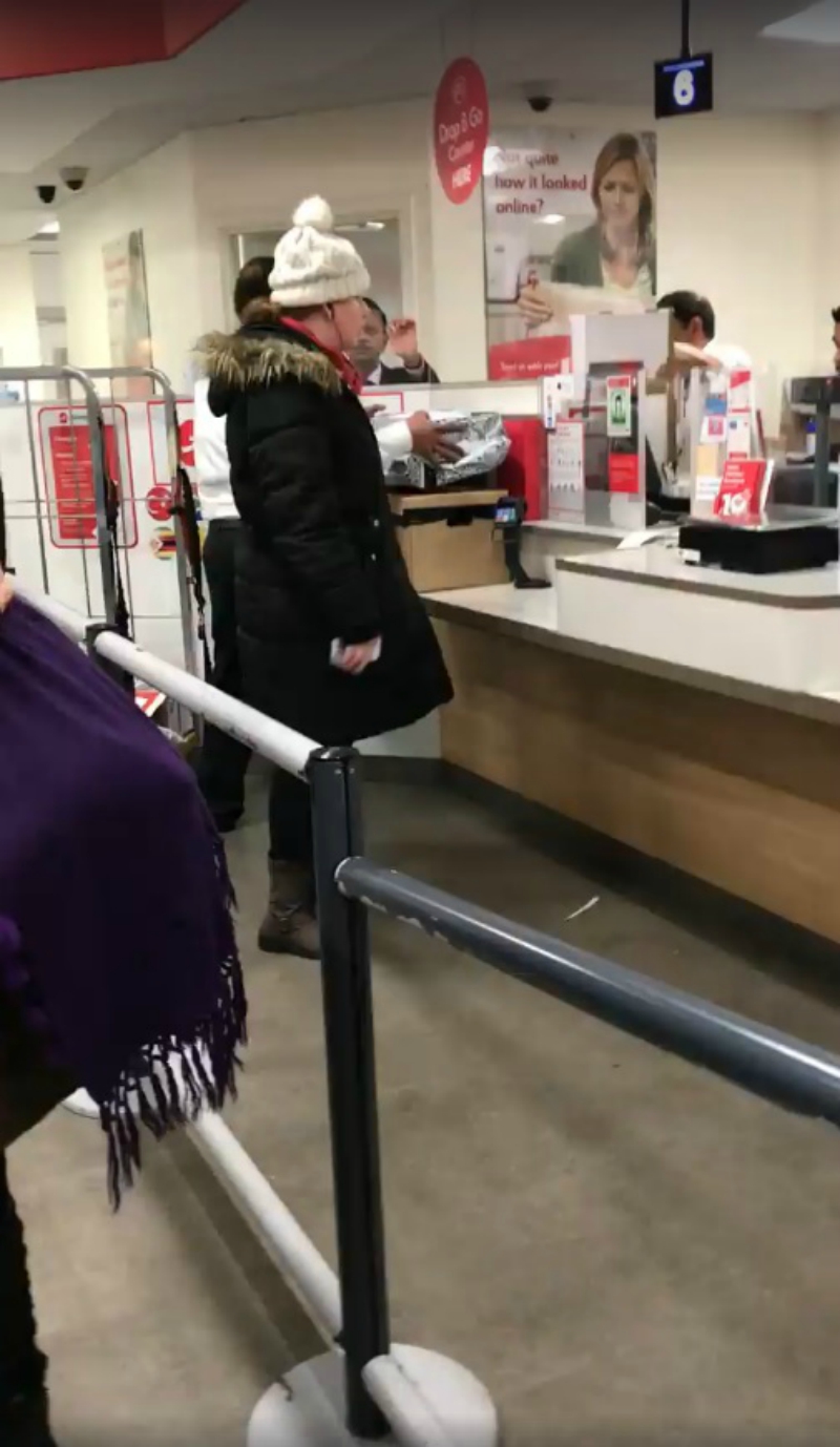 Asian Postal Worker Verbally Assaulted By Racist Woman in London ...