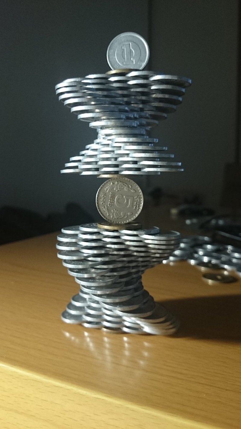 Japanese Master of Stacking Coins Will Blow Your Mind | NextShark.com