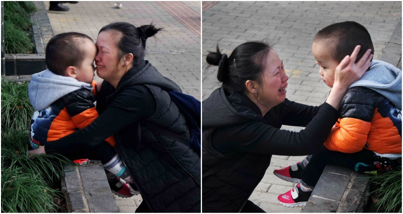 Single Mom in China Sobs in Front of Hospital Because She Can't Afford ...
