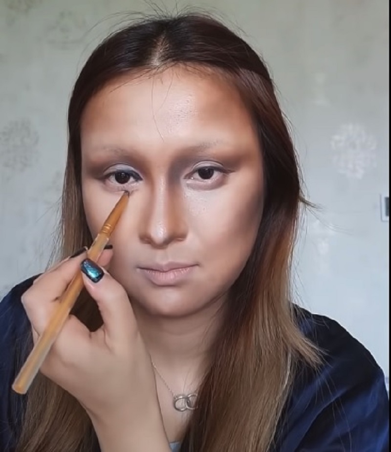 Chinese Vlogger Turns Herself Into The Mona Lisa Using Only Make Up ...