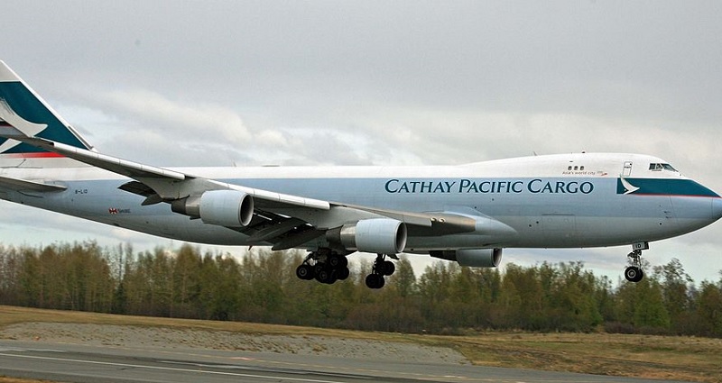Cathay Pacific Mistakenly Offers $16,000 First Class Tickets for $1,600 ...