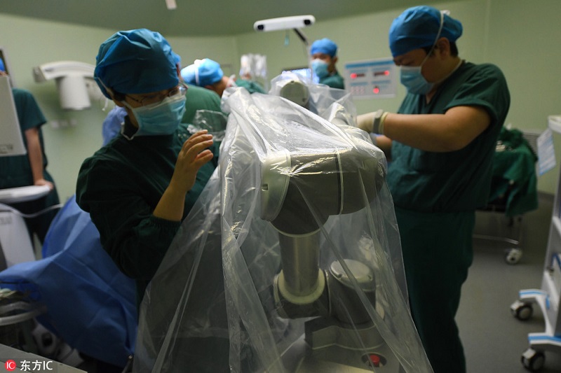 China Just Completed Its First Successful Robotic Surgery | NextShark.com