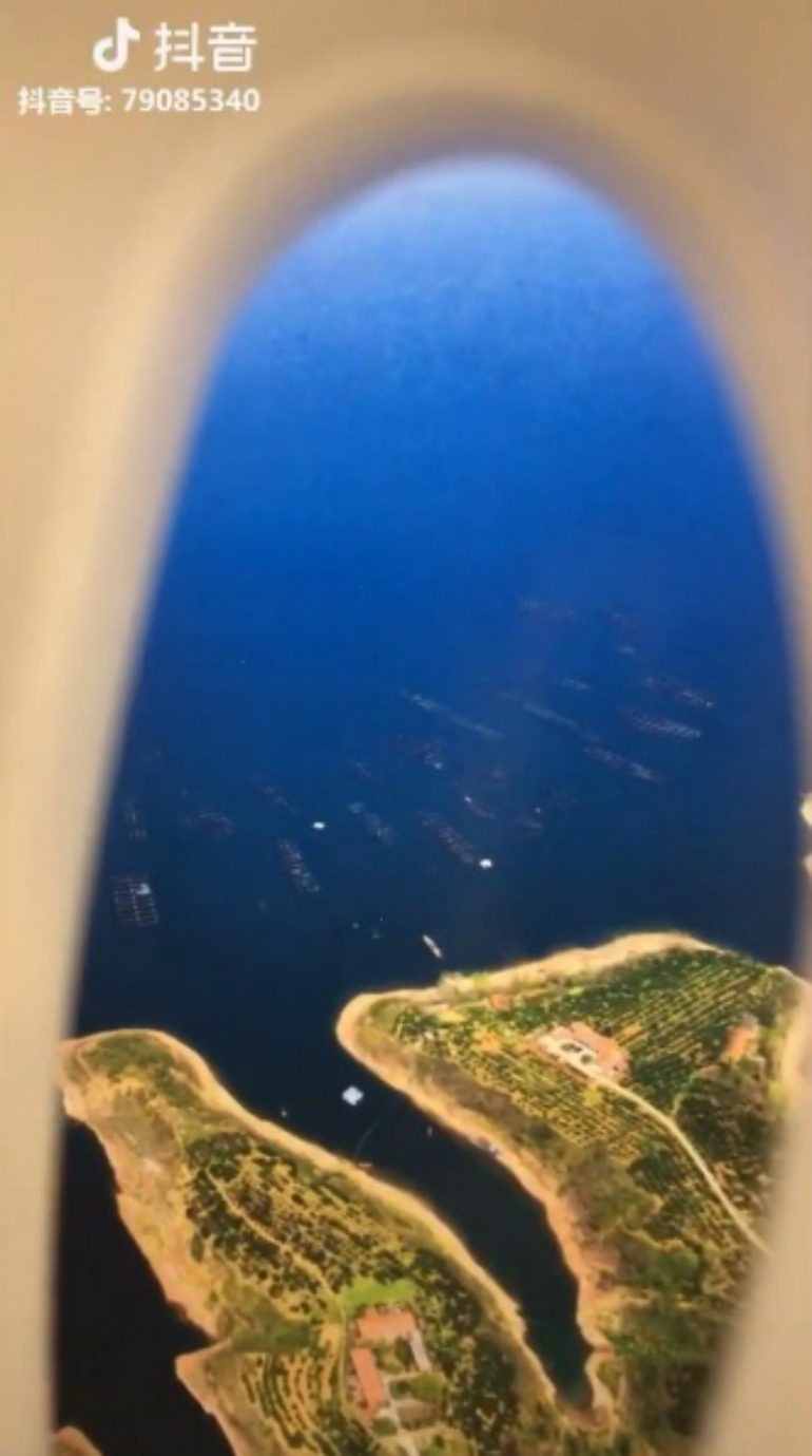 People are Using Hilariously Mundane Objects for the ‘Fake Plane Ride ...
