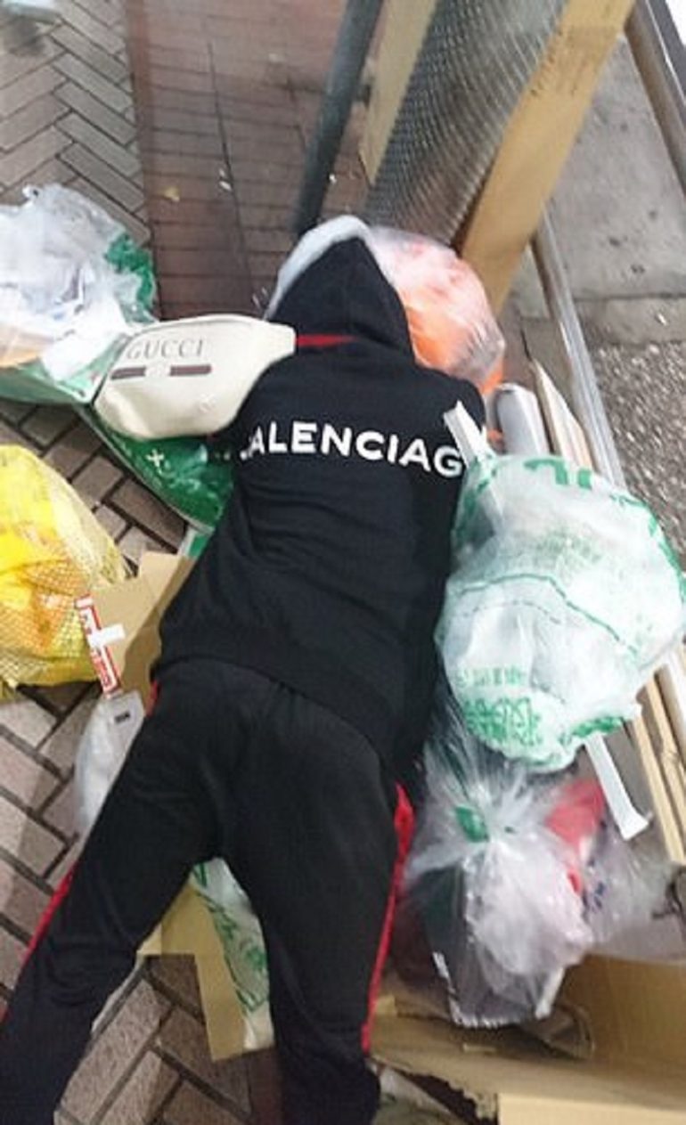 Twitter Account Posts Photos of People Dozing Off in the Streets of ...