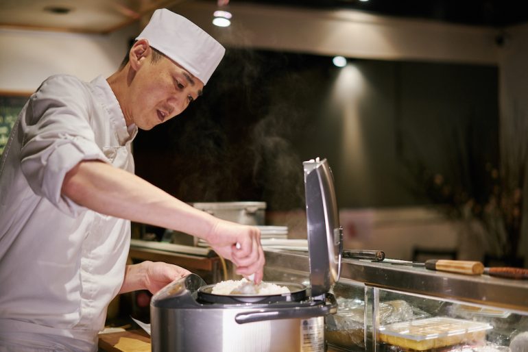 One of OC’s Best Sushi Chefs Reveals How to Make World Class Sushi Rice ...