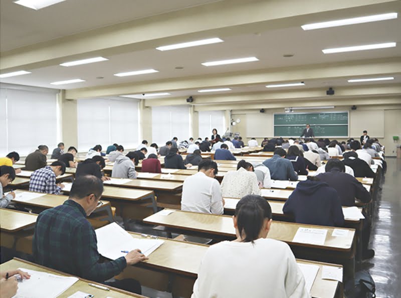 9-Year-Old Japanese Boy is the Youngest to Pass a University-Level Math ...