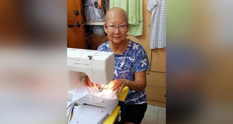 Grandma Fighting Breast Cancer Volunteers to Make 300 Masks By Hand in ...
