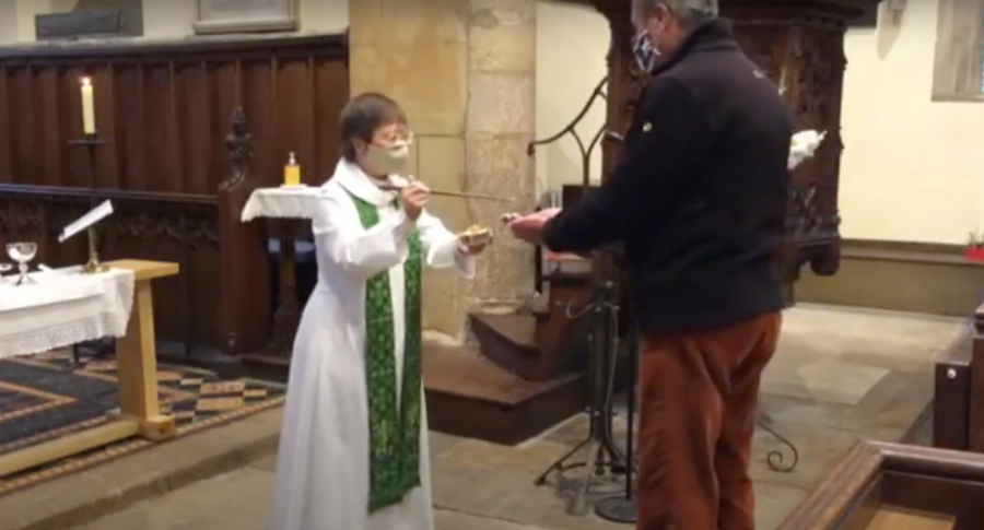 UK Priest Uses Chopsticks to Give Holy Communion During Mass ...