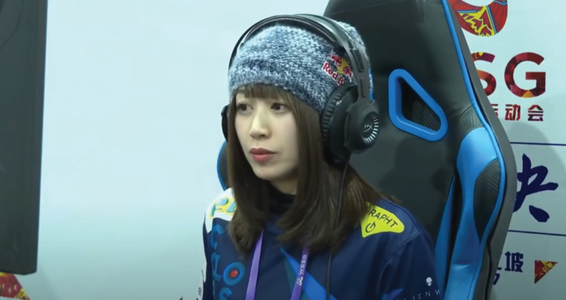 Japanese female pro gamer fired after saying men under 5 feet 7 inches ...