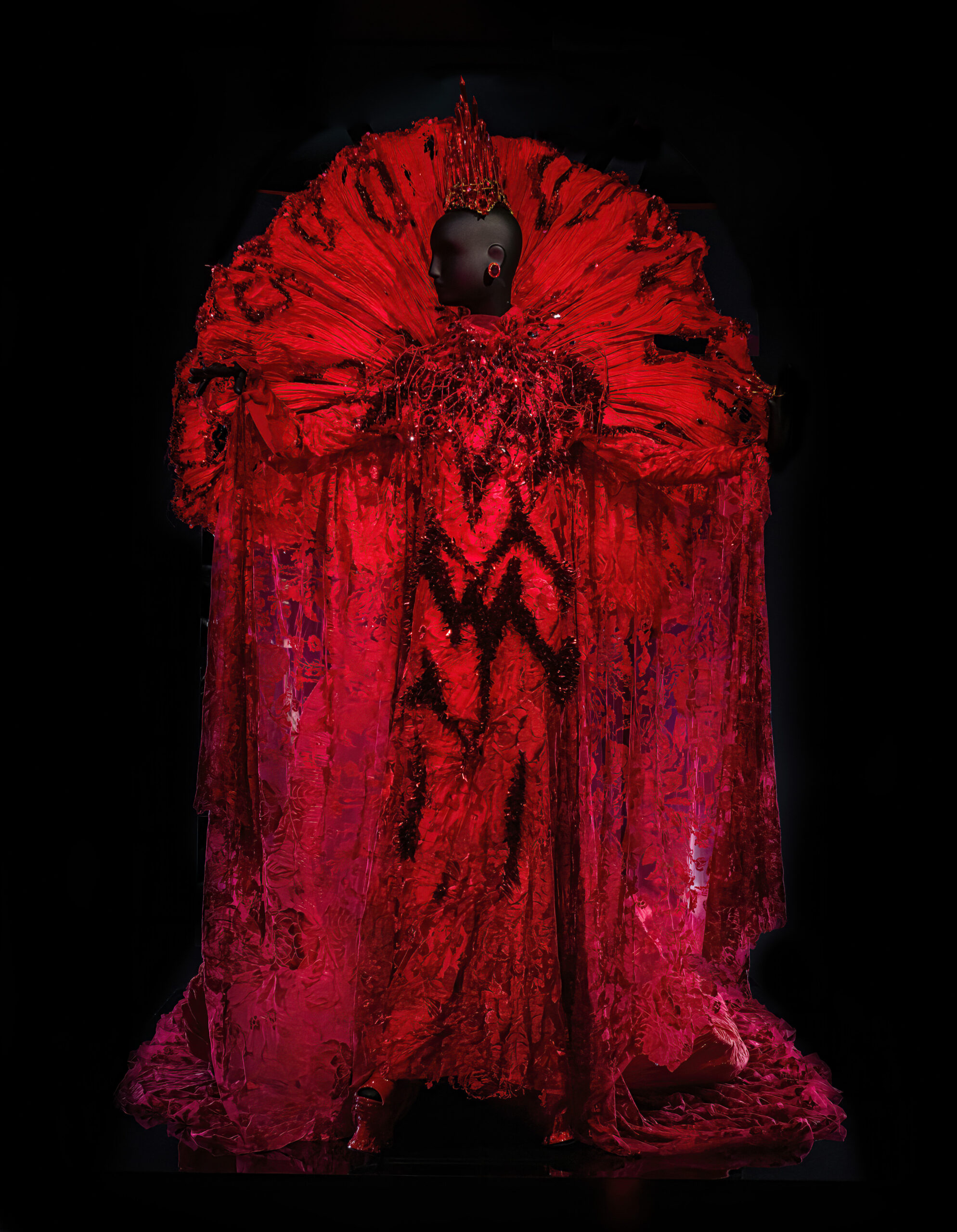 Gallery: 21 of Guo Pei’s most exquisite designs in photographs ...