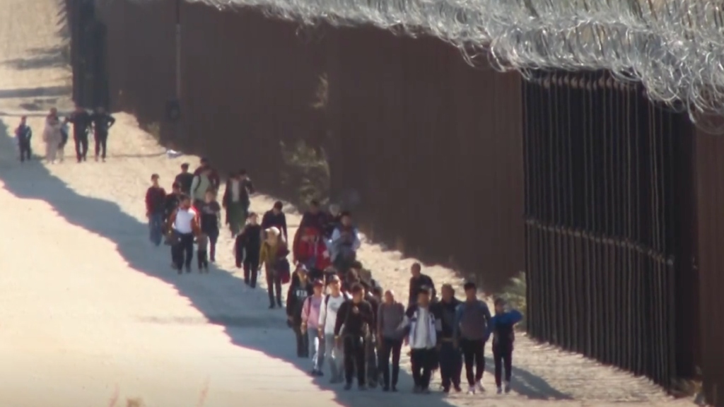 Record number of Chinese take dangerous jungle path for US entry at ...